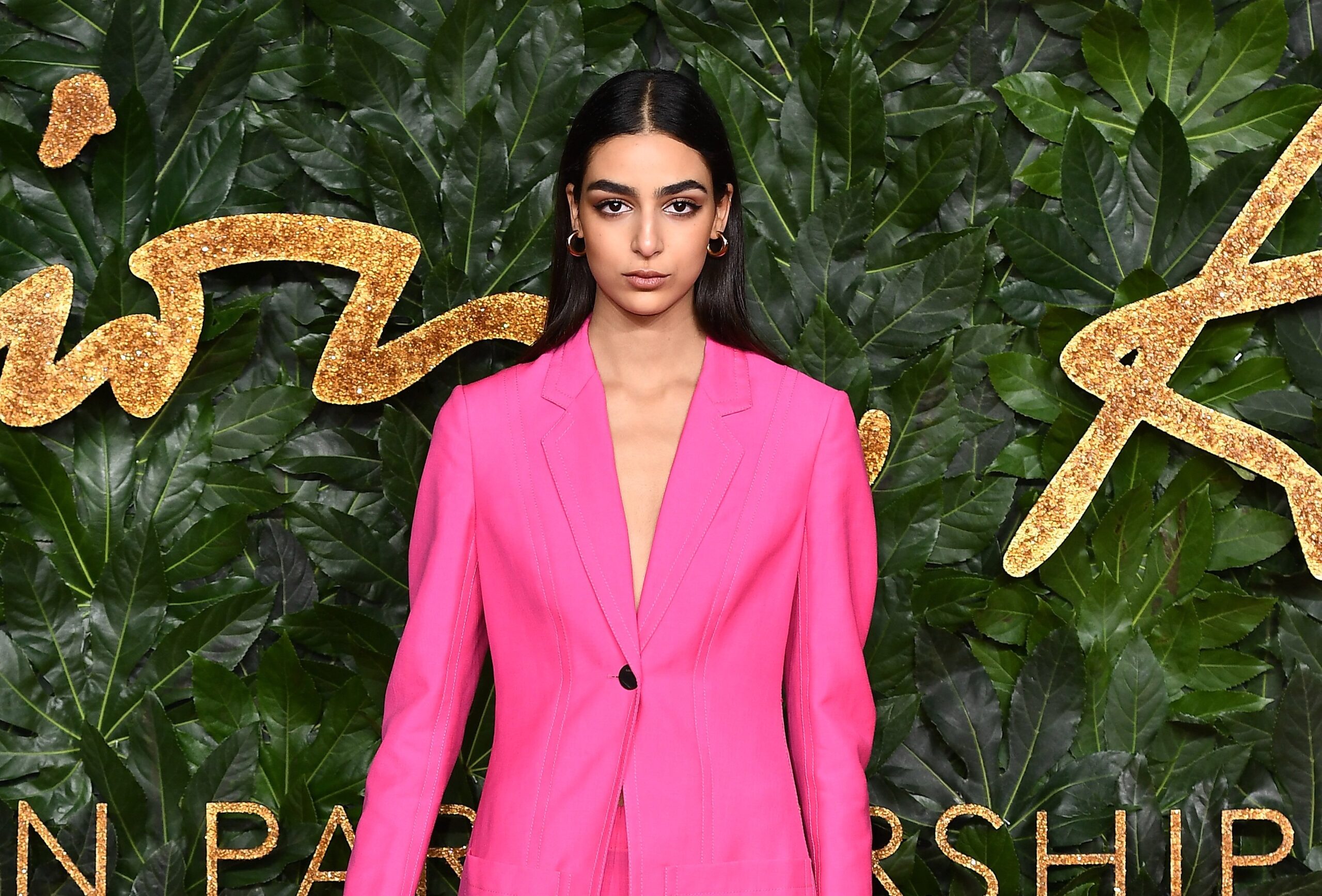 La chirurgie plastique et Nora Attal : Une histoire en détail - Chirurg ...